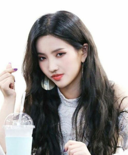 (G)I-DLE出道她被嘲“花瓶”，组合再发新歌，得到认可后她哭了