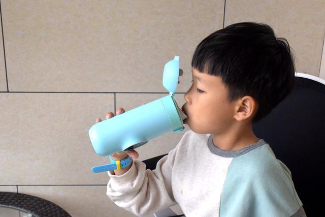 会说话有智慧，399元的Gululu Q智能儿童水杯值吗__财经头条