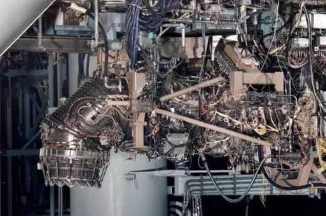 深谈“闪电II”F-35B战斗机上的F135喷气式发动机|普惠|升力|喷管_新浪新闻