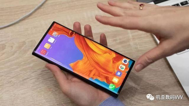 华为官网：16999元的MateX屏幕易碎，弯折区域拱起属于正常现象__财经头条__新浪财经