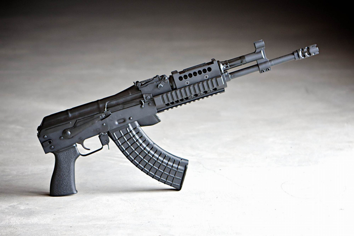 仿制AK枪的稀世之作，只因生产数量太少，竟也成了“绝世名枪”|东德|武器|收藏家_新浪新闻