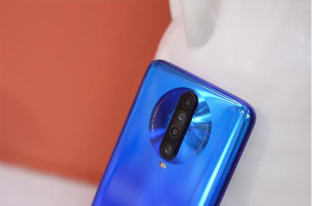 看到红米K30发布，手里的荣耀V30突然不香了，1999太狠了__财经头条