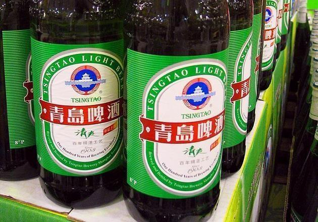 青岛啤酒在韩国受追捧，当看到它在韩国的售价时，网友：干的漂亮