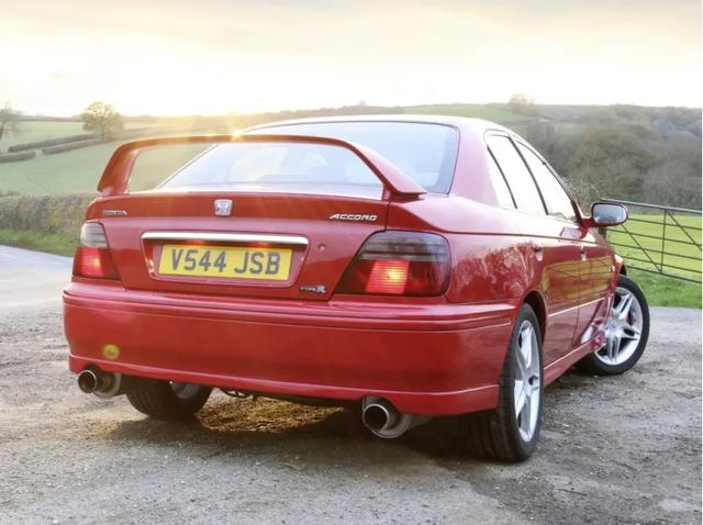 唯一被授予TypeR标志的雅阁：本田雅阁CH1 Type-R