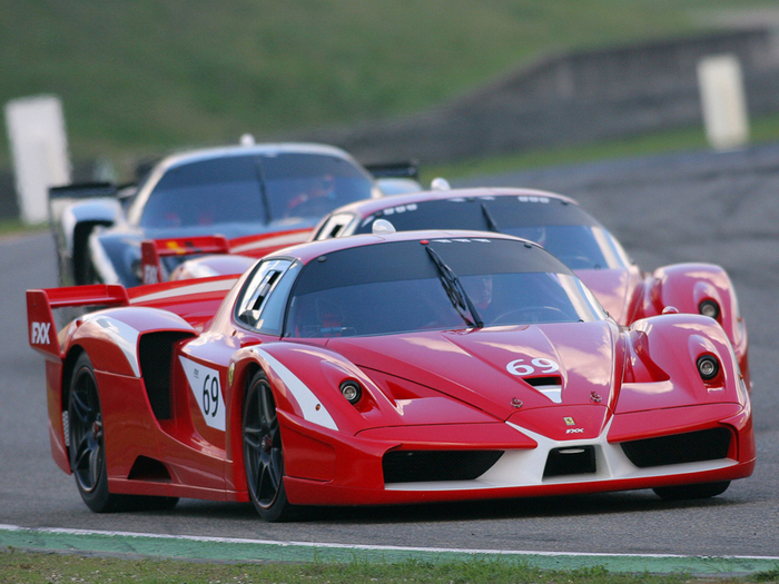 赛道而生的顶级超跑法拉利FXX