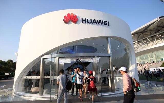 华为要改名！叫Wahway，只因外国人说不来“HUAWEI”！__财经头条