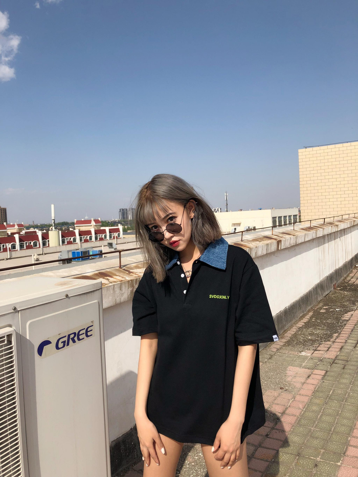 爱好拍照 身高163 体重44kg