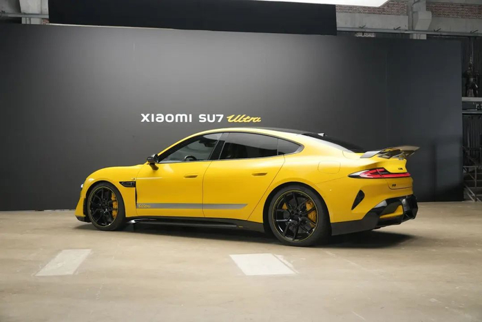 SU7 Ultra 预售价 81.49 万起，你能买到的最贵小米来了