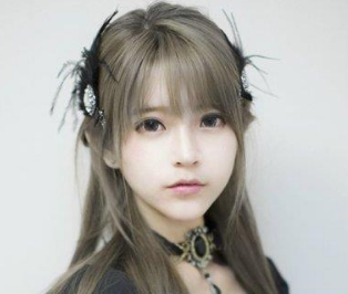 yurisa在cj活动的第一个代言是什么 亚洲第一美女cos路程顺遂