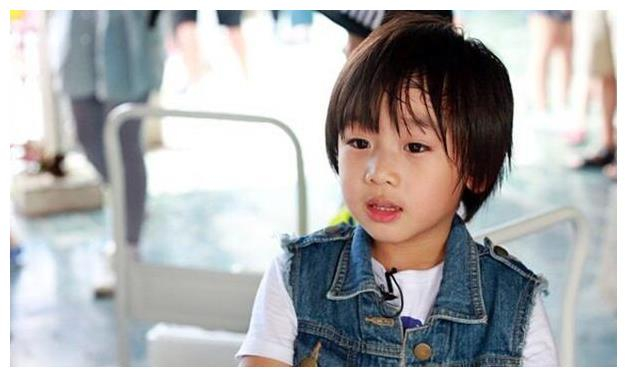 Kimi颜值“长残”了，性格也很高冷，难怪林志颖不爱晒娃了__财经头条