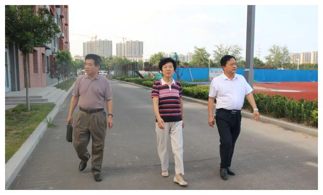 祁维华来滨州科技职业学院调研指导工作|滨州市|院长|办学|学校|实训室_新浪新闻