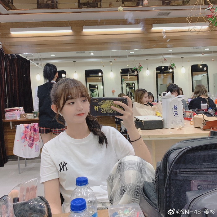 清纯美少女SNH48-姜杉迷人美照欣赏啊