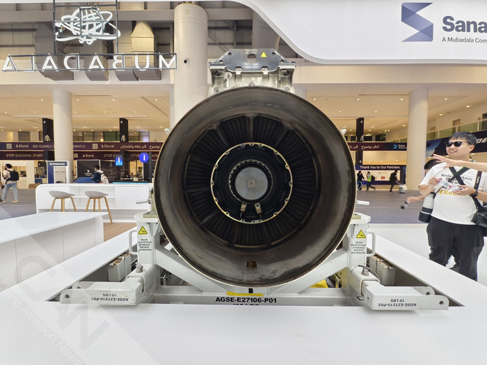 sanad在2025年迪拜航展展出一台PW1900G发动机。（吴紫磨）__财经头条__新浪财经