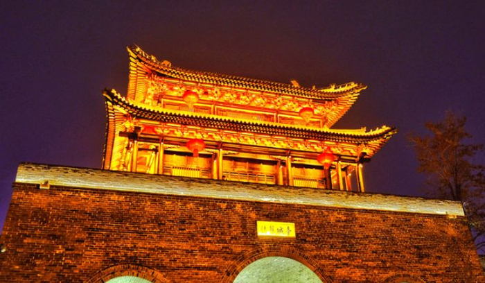 台儿庄不仅风景优美，还有悠久的历史和6000栋悠久的建筑！