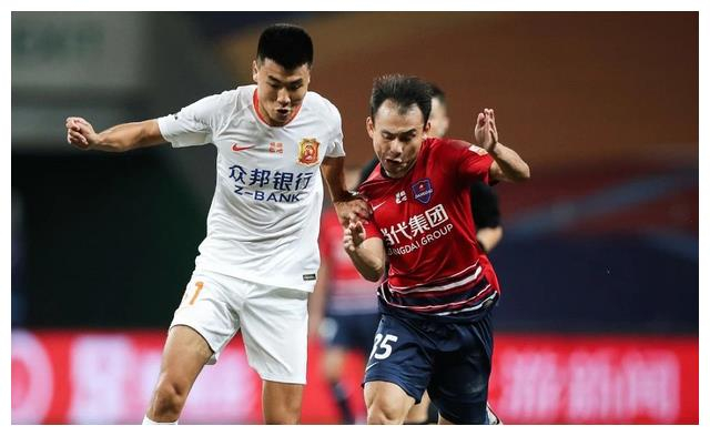 又一前锋陨落！一年前是国足主力，如今下家无着落，并被李铁放弃__财经头条