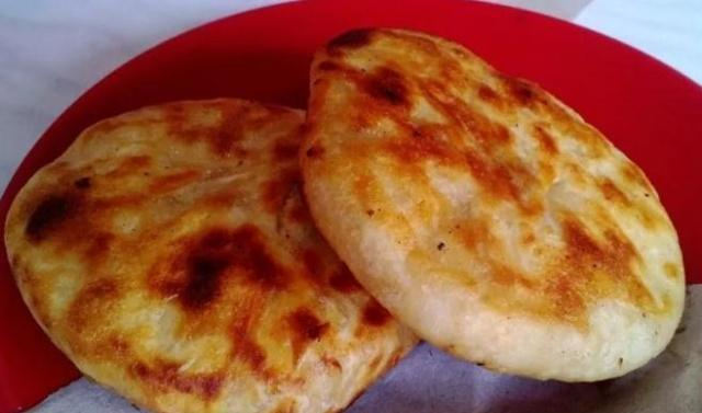 山东有名的4种美食，第一是烧饼，煎饼卷大葱没上榜|_新浪新闻