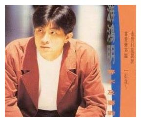 “情歌诗人”游鸿明，空姐老婆低调贤惠，育有3女大女儿颜值超高