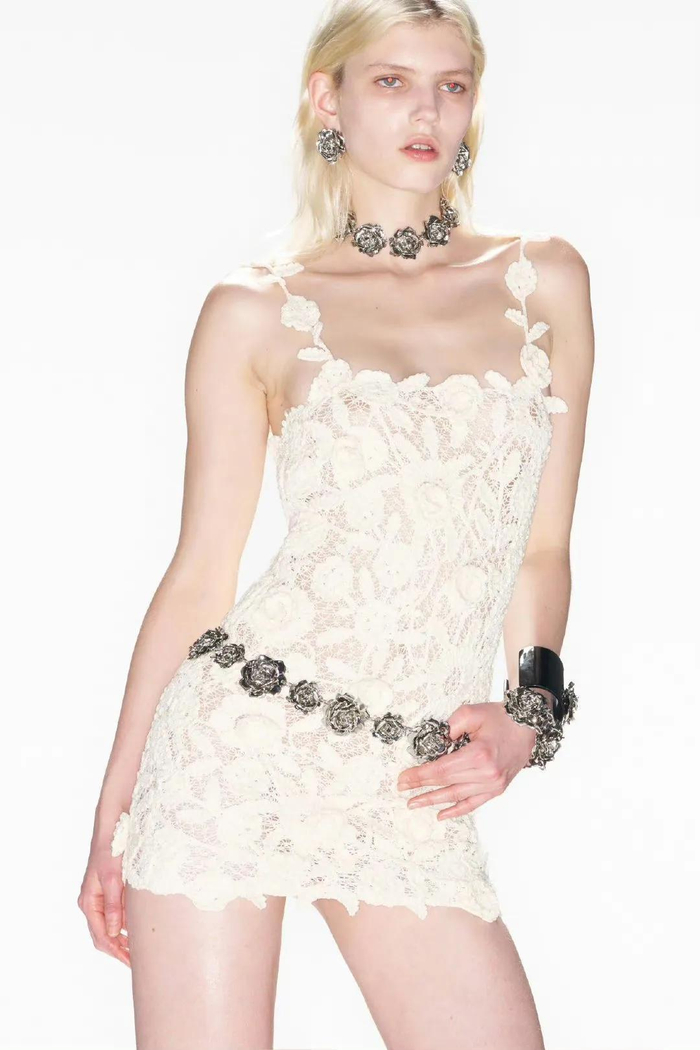 Blumarine 2024早春系列__财经头条__新浪财经