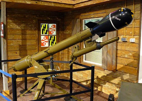 有的导弹能装常规弹头，为何不一定能装核弹头？