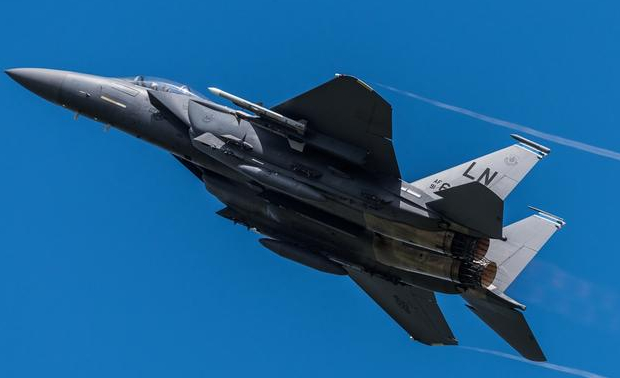 客观评价美军F15战斗机