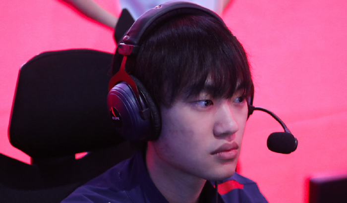 四强赛前瞻：左手交手学弟！JDG大战LNG，顶尖双C的对决__财经头条__新浪财经