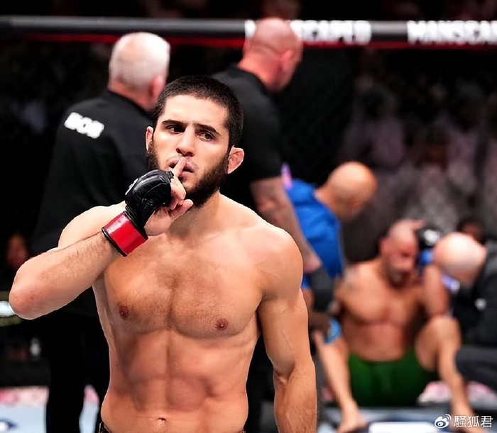 UFC294豪华阵容曝光，冠军战悬念拉满，比赛未开始意外频发