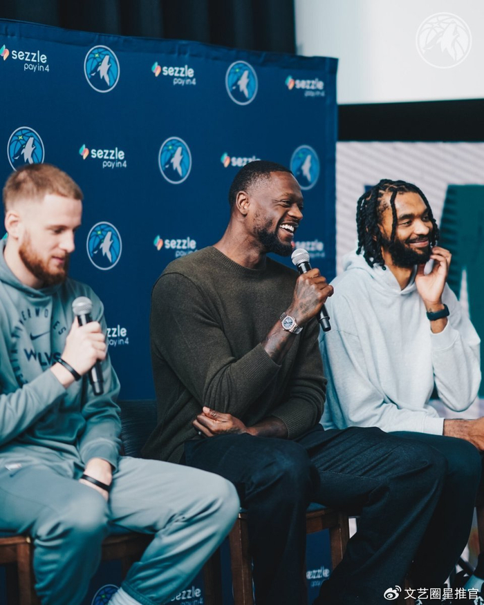 兰德尔手持30号球衣亮相森林狼！放话要夺总冠军 未来愿留在明尼苏达|兰德尔|森林狼|明尼苏达_新浪新闻