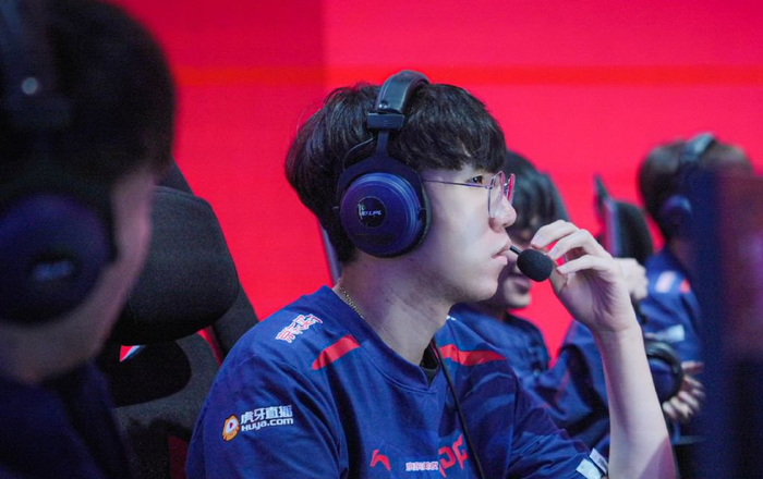 LPL夏季赛前瞻：小黄人登场，TT迎战BLG！京东冲击六连胜__财经头条__新浪财经