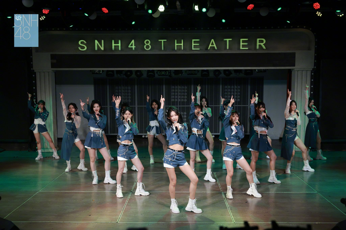 SNH48新生集结 《命运的X号》新生公演返图 光芒穿过黑暗……__财经头条
