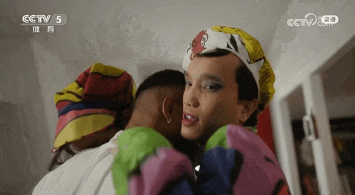 资料找到了 Yuming Hey原名AURÉLIEN FENG 冯玉明 石锤华裔__财经头条