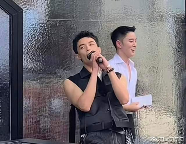 吴磊现身广东活动精神倍足！新疆骑行刚收官，实力诠释年轻真扛造|新疆|吴磊|骑行_新浪新闻