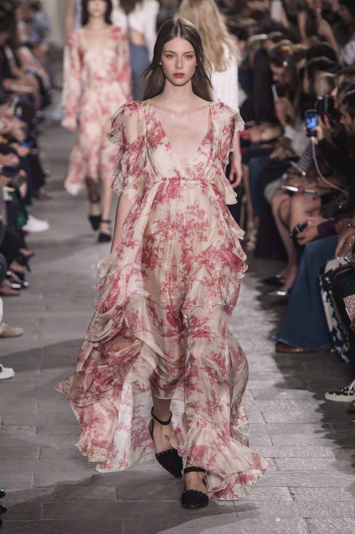 97年的荷兰模特 Lauren de Graaf