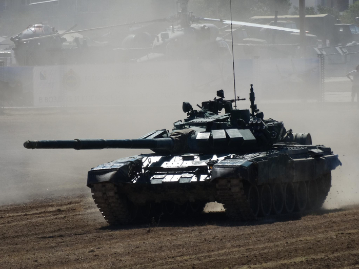 俄罗斯黑海舰队126个独立海岸防卫旅T-72b3部署在塞瓦斯托波尔