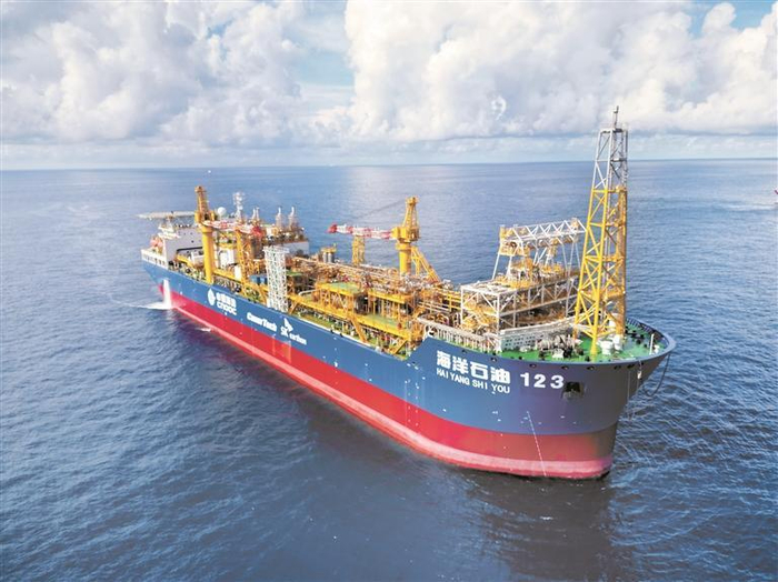 南海最大对外合作油田外输首船原油__财经头条