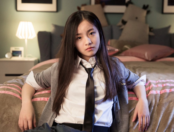 娱乐圈新恋情！李庚希被曝和杨润泽牵手牵肩，恋情曝光！|庄达菲|徐静蕾|演技|乐团|恋爱_新浪新闻