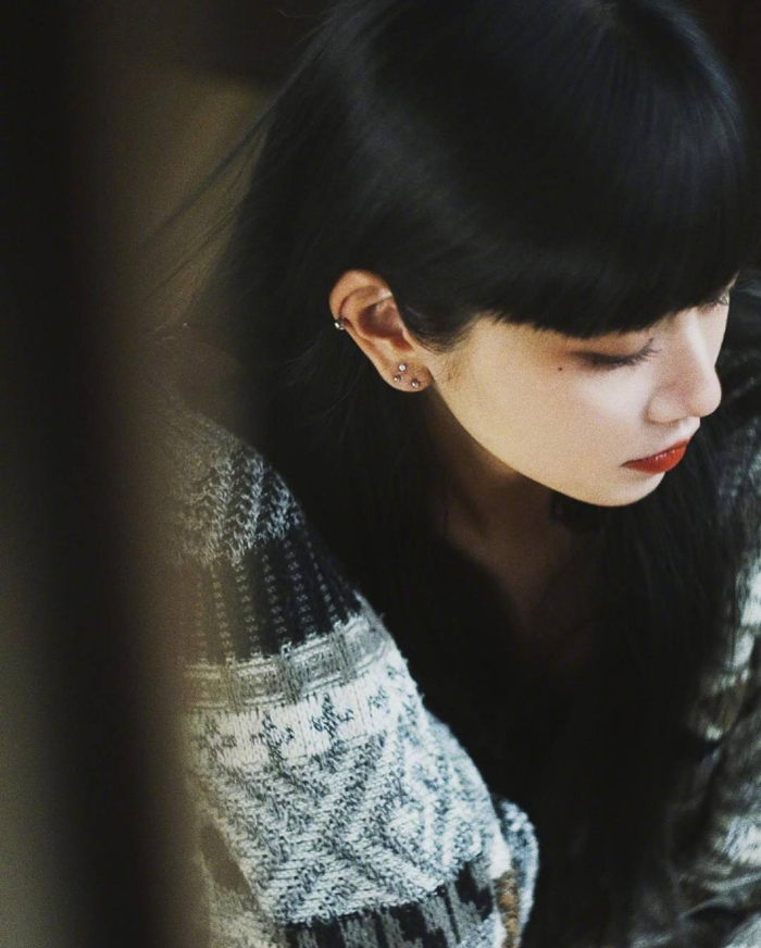 新的一天开启！元气女孩Hina向你道早。没错，她看得就是你