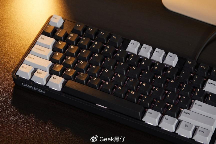 百元级别值得入手的全尺寸机械键盘：绿联KU103评测__财经头条__新浪财经