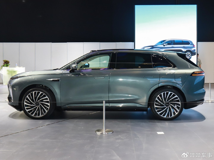 星途星纪元首款纯电SUV，基于奇瑞E0X平台打造，外形神似小鹏G9__财经头条