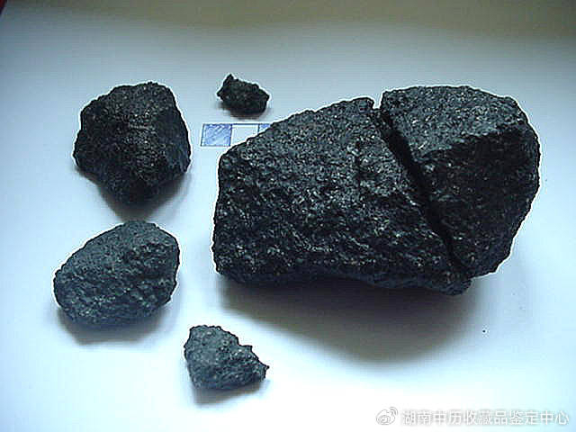 每克14.9万！这会是价格最高的陨石吗|火星|陨石|NIT|法国|价格|火星陨石|月球|橄榄石|球粒陨石|科学|鉴定_新浪新闻