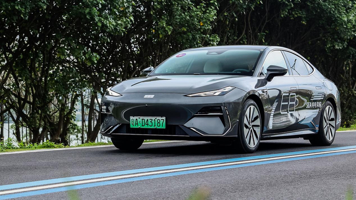 表里如一的旗舰气质 吉利银河E8试驾评测|银河|吉利|旗舰_新浪新闻