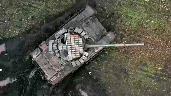 什么都贴爆反只会害了你 什么？是T-72自己贴的啊？那没事了