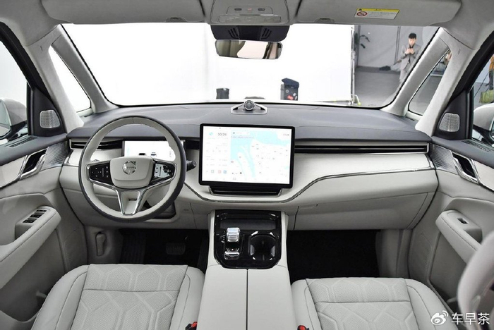广州车展体验沃尔沃EM90：可能重新定义百万级豪华MPV