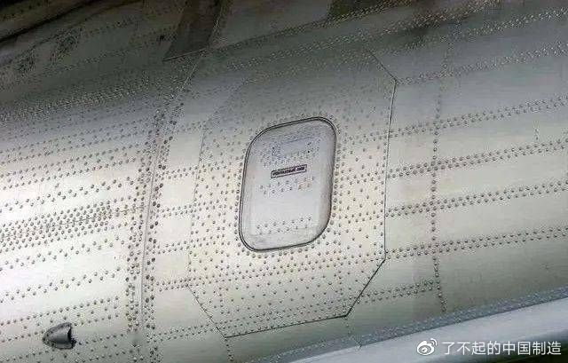 更轻、更快、飞机制造“减肥”去掉铆钉太难了？|C919_新浪新闻