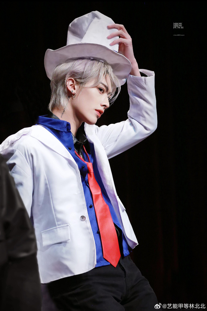 纸片人一般美貌的Ricky沈泉锐 vocal老锐闲下来能不能出个cos..