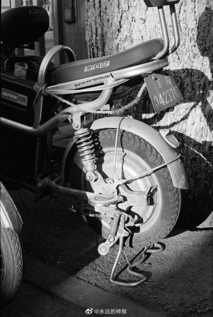 一组黑白 by leica m7+Ilford HP5+D76 自冲扫描__财经头条__新浪财经