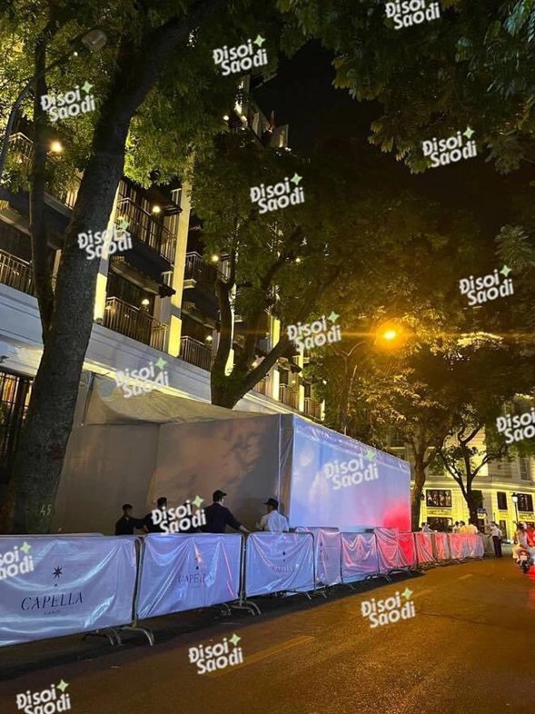 数千人涌入机场迎接BLACKPINK，各种争议中越南演唱会开唱|越南|河内|演唱会_新浪新闻