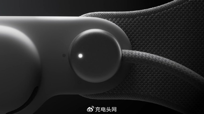 Apple Vision Pro Battery移动电源199美元开售，可接入户外电源全天|apple|移动电源|苹果_新浪新闻