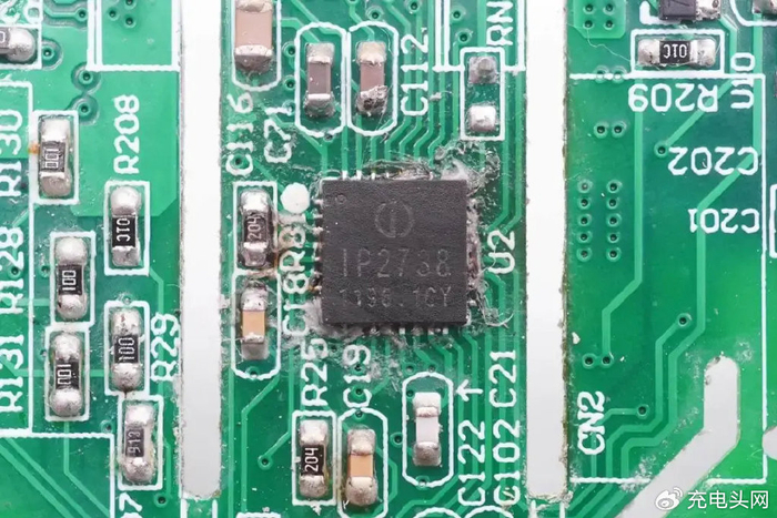 我们拆了23款PD3.1快充，发现这两家国产芯占比最高|充电器|氮化|快充|芯片|接口_新浪新闻