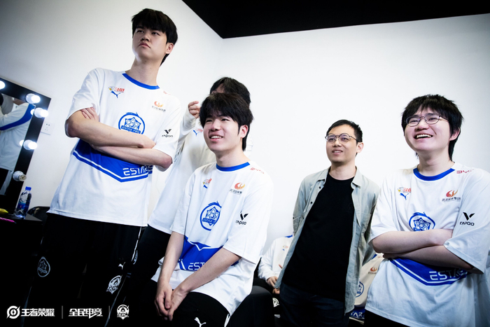 官方返图：0422@eStarPro__财经头条