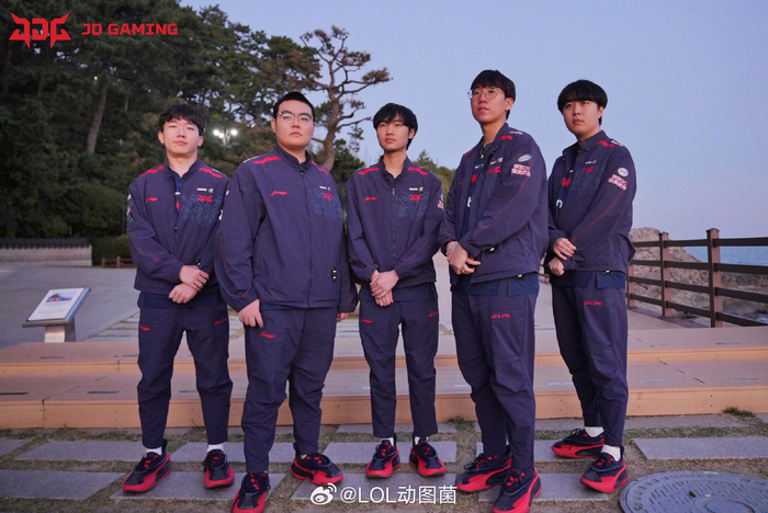 JDG战队获TGA最佳电竞俱乐部奖项……__财经头条